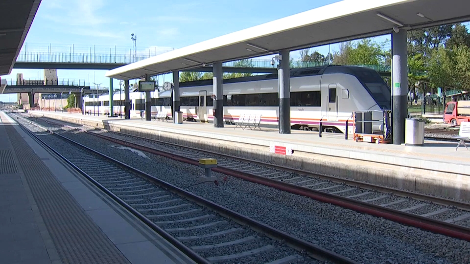 Restablecida la conexión de tren entre Badajoz y Alcázar de San Juan | Canal Extremadura